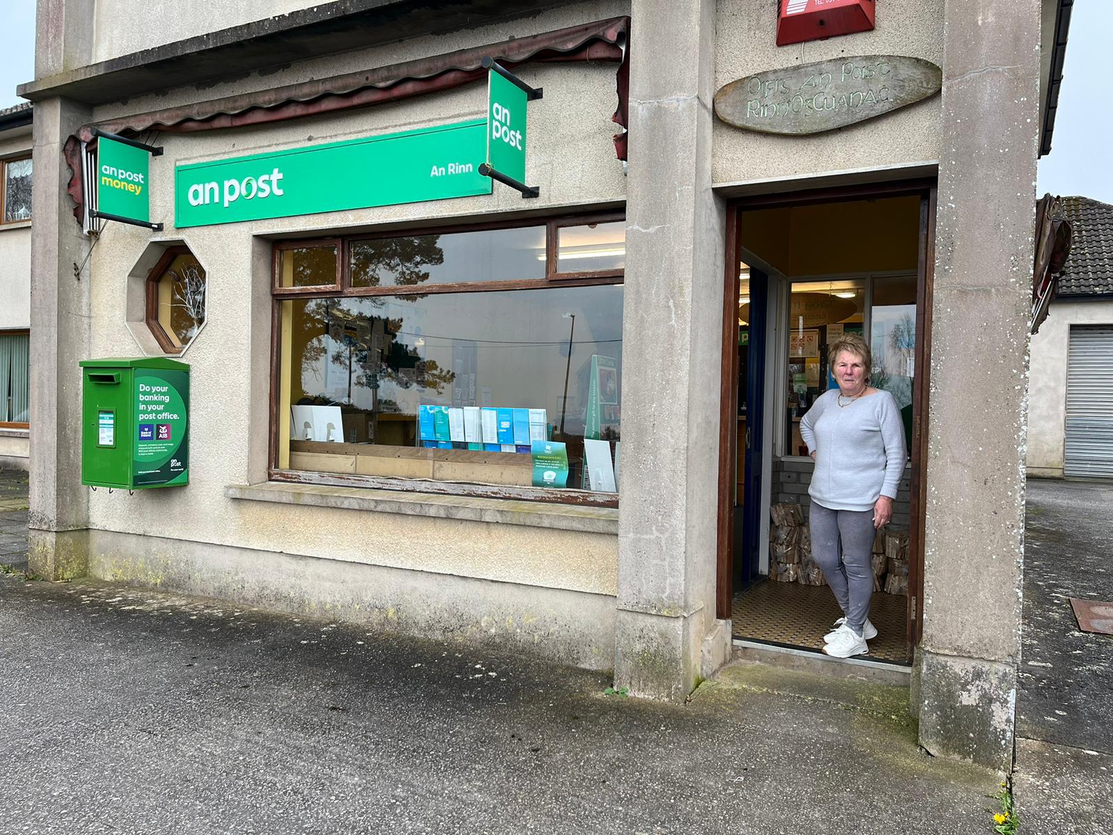 Taoiseach to review An Rinn’s post office closure - The Munster Express